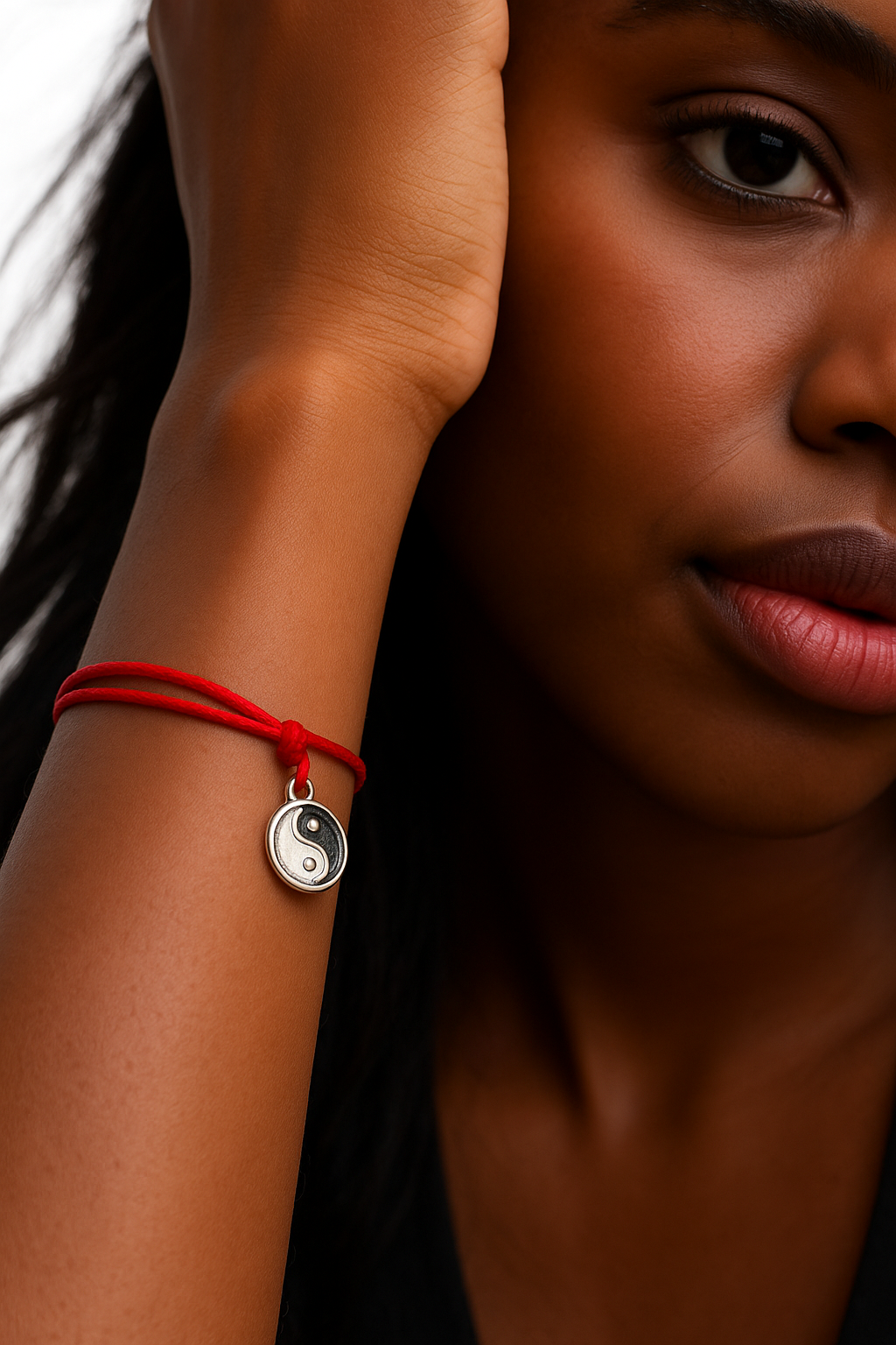 Браслет-нить