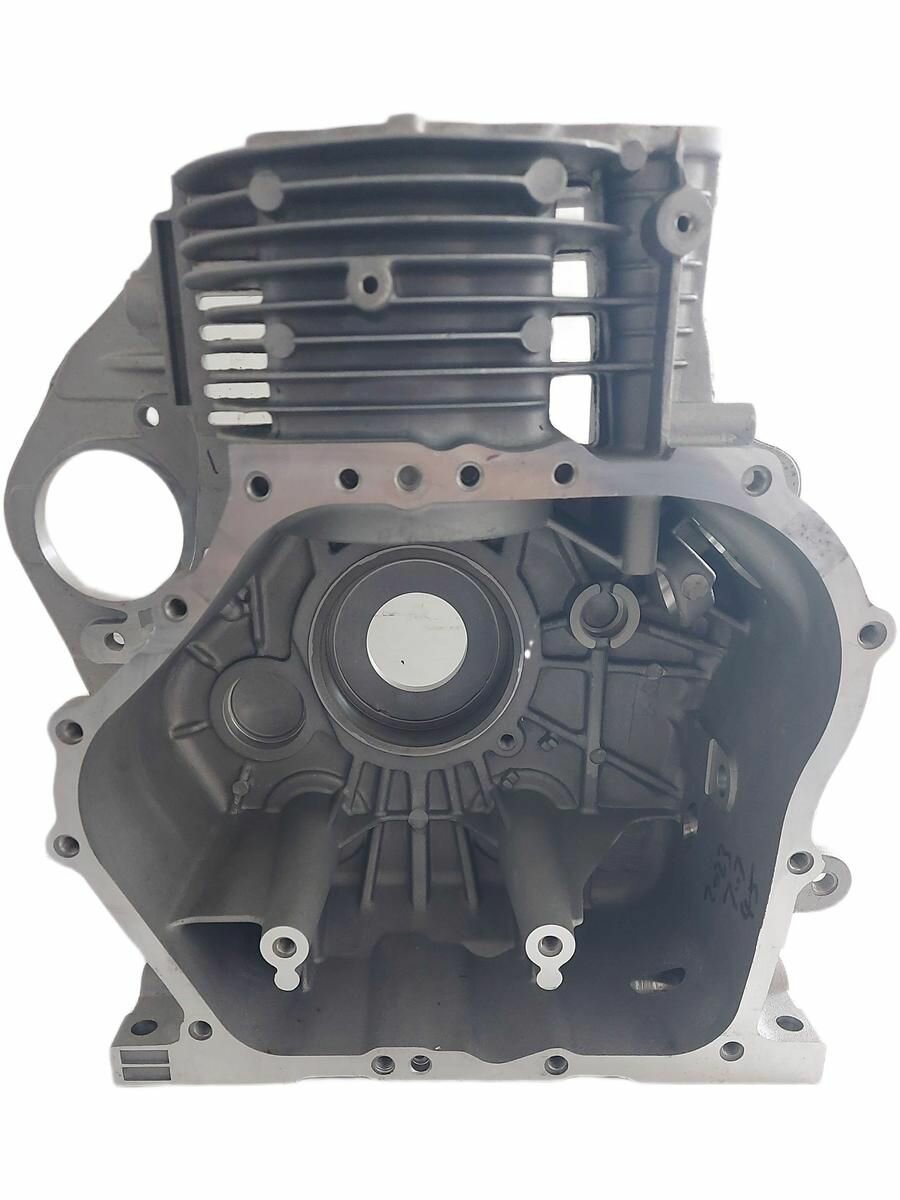 Блок двигателя - 186F на дизельные двигатели мотоблоков и другой техники с воздушным охлаждением 9 л. с.