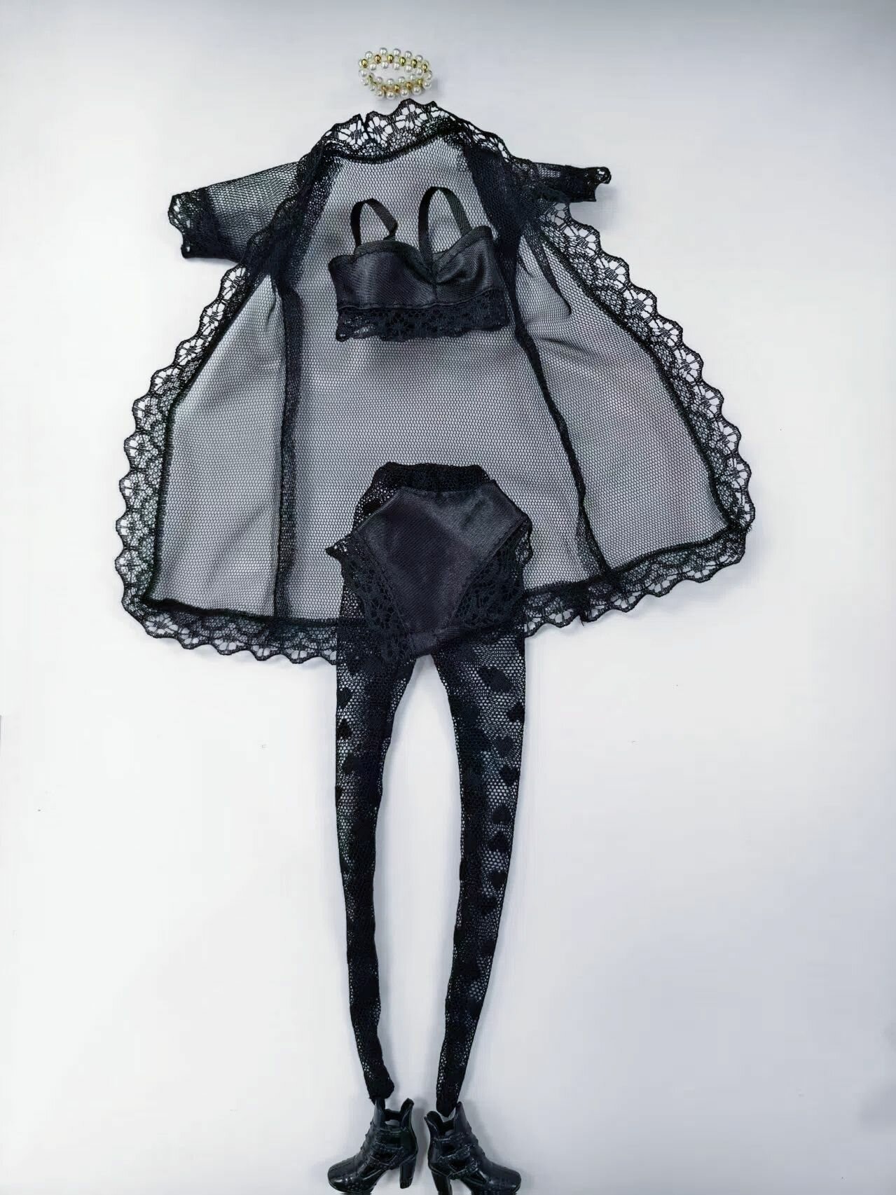 Черный кружевной костюм-тройка Love, включая жемчужное ожерелье ручной работы, подходит для костюмов Барби ростом около 30 см (за исключением кукол).