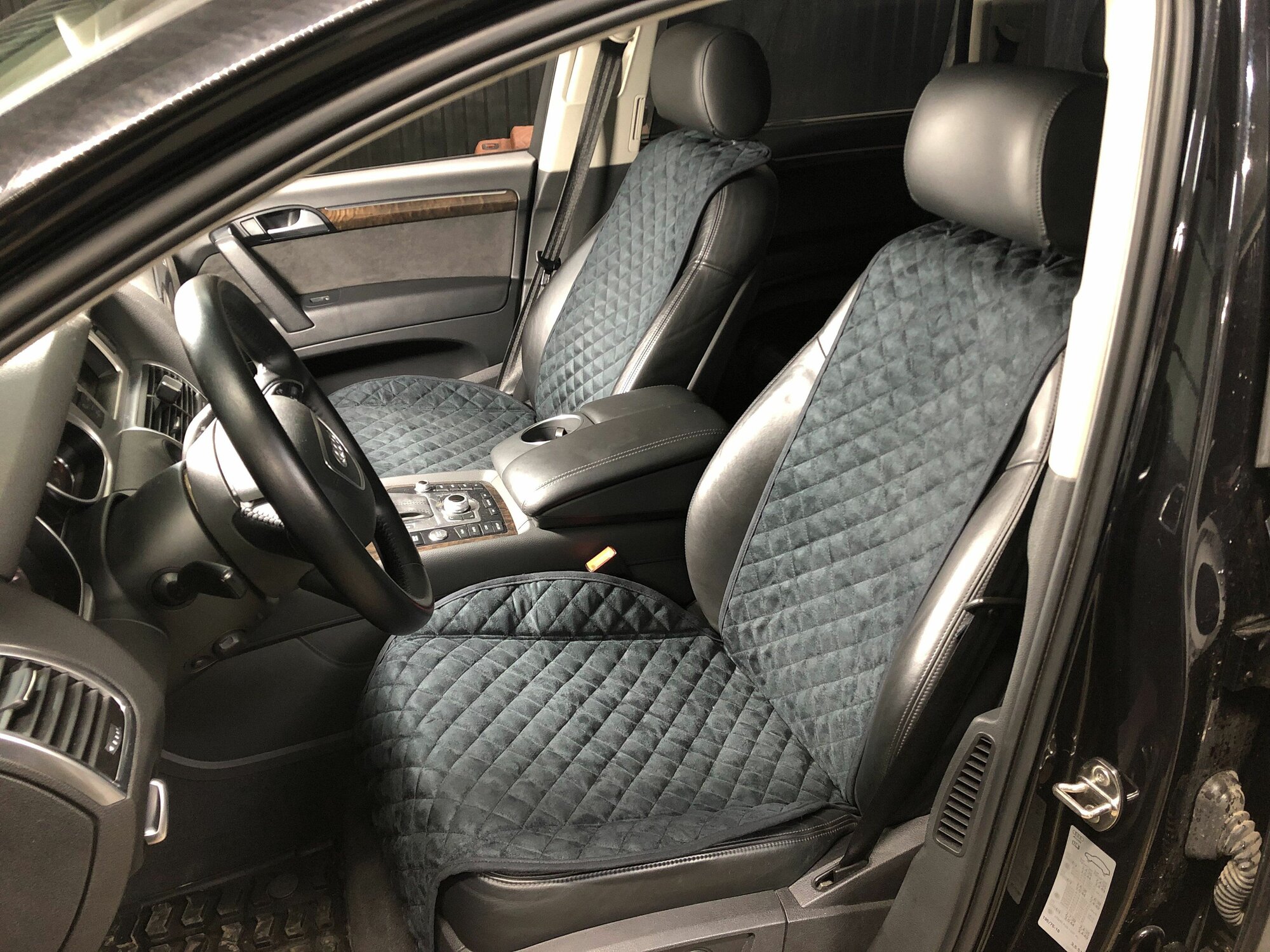 Накидки для Freightliner SPRINTER 3500 USA Standard Cargo Van IV (2006 - наст. время) на передние сиденья RS, Алькантара, Черный