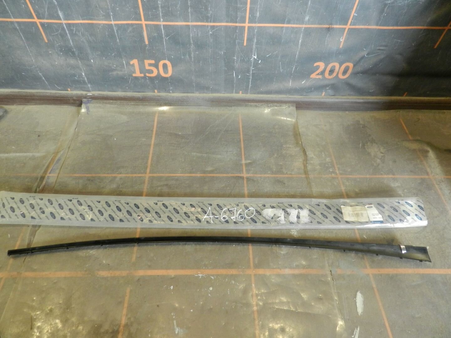 Накладка лобового стекла (левая) для Ford Focus 3 (2011-19гг) BM51A03179