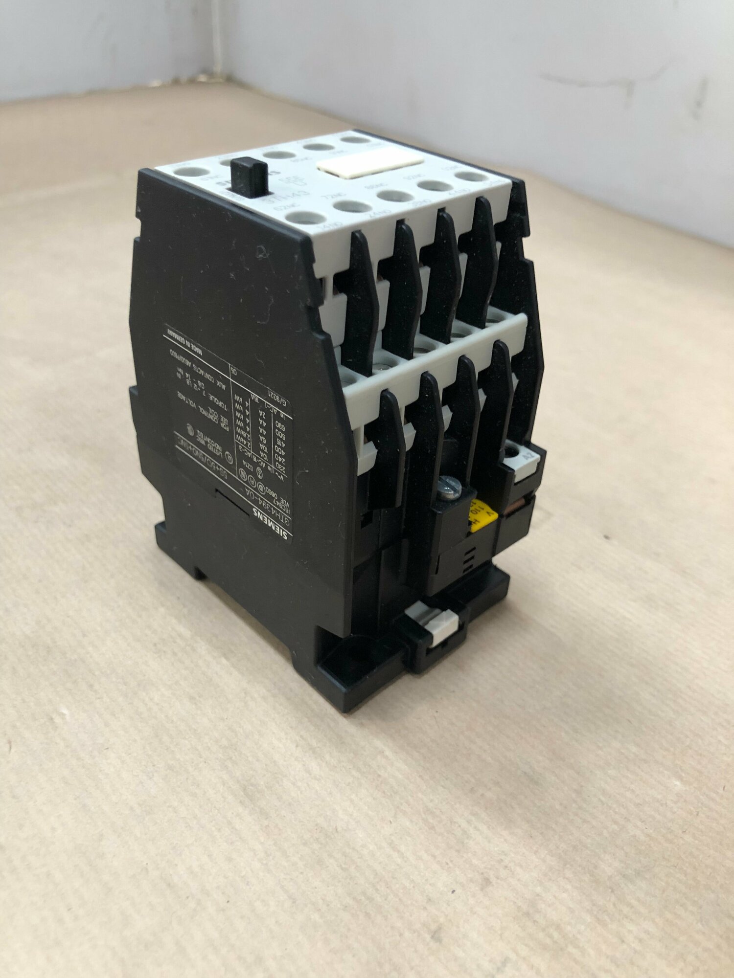 Контактор SIEMENS 3TH4394-0A