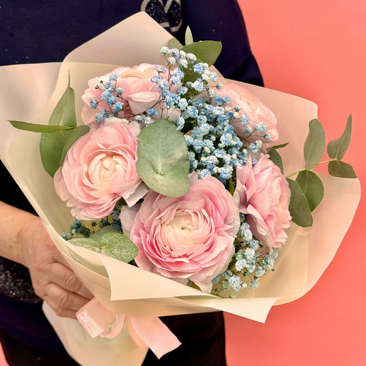 Нежность в розовых лютиках