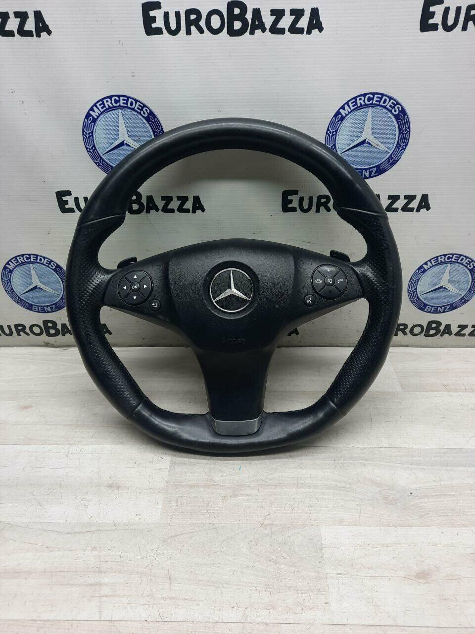 Руль с лепестками Mercedes W212 AMG A2074600703