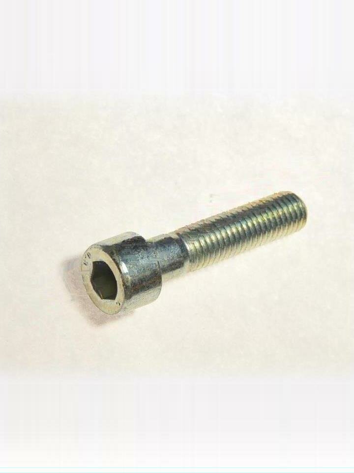 Винт М10*45*1,5 8,8 с внутренним шестигранником DIN912 01-7002286-108