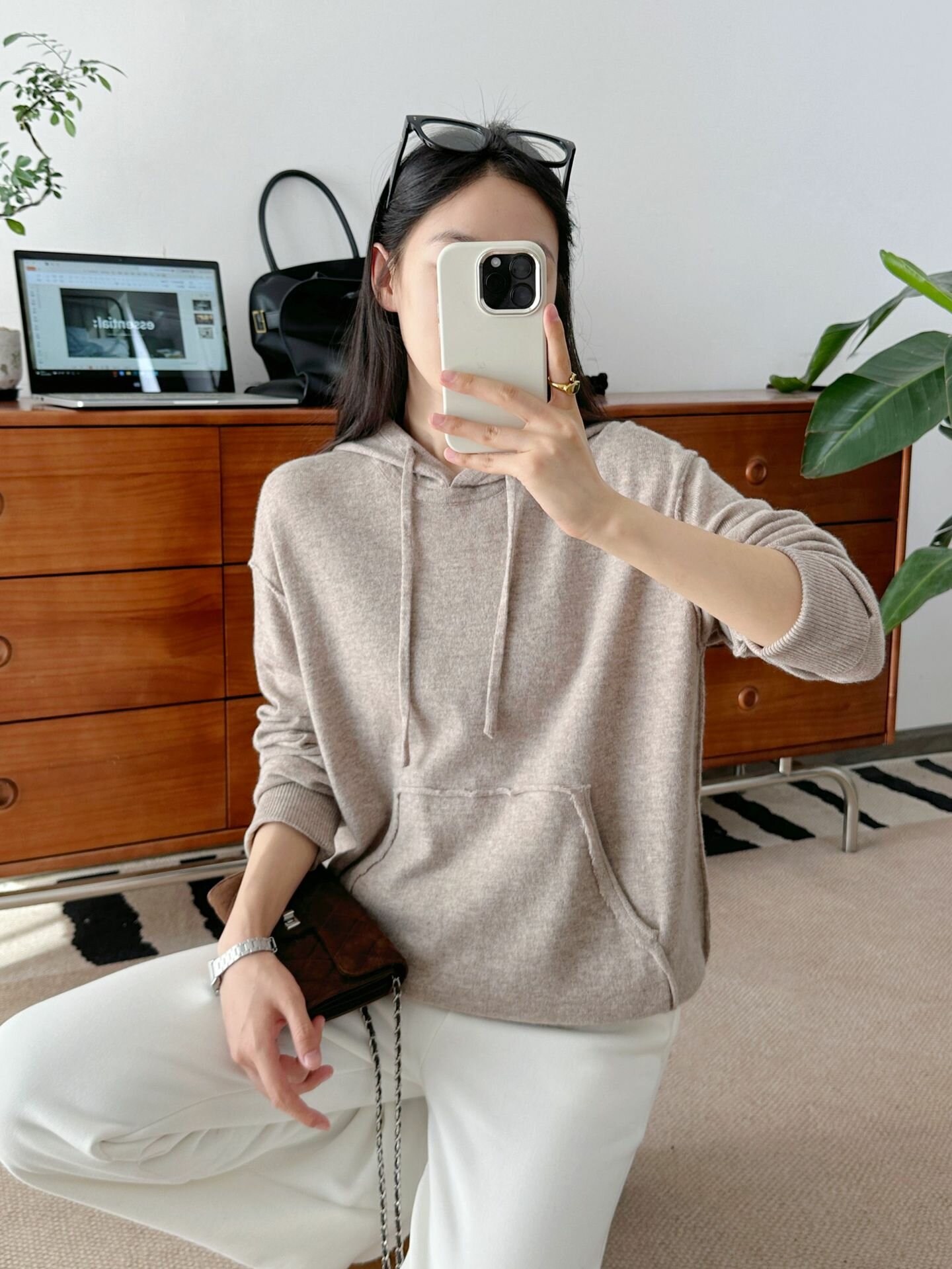 Толстовка спортивная