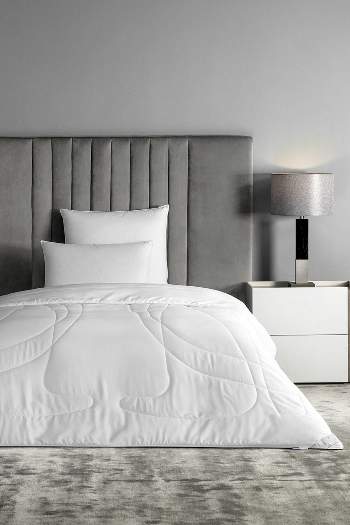 Togas Одеяло 220х240 евро макси "Саммин" летнее, облегченное 150 г/м2, белый лён, климафайбер