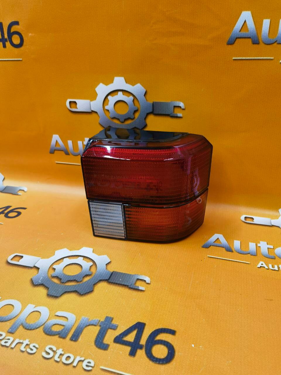 Фонарь задний правый фольксваген Т4 Volkswagen Т4 DPA