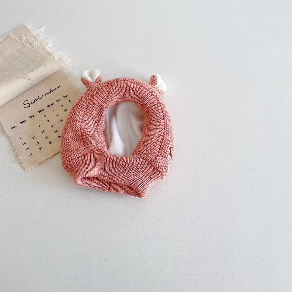 Детская шапка, зимняя бархатная шапка для маленьких мальчиков и девочек, милая шерстяная шапка с защитой ушей, детская шапка с кроликом, теплая мультяшная шапка