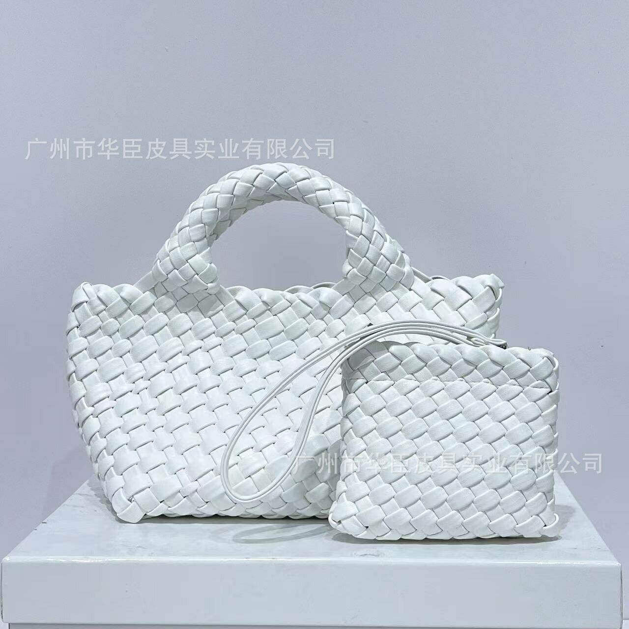 Сумка мессенджер