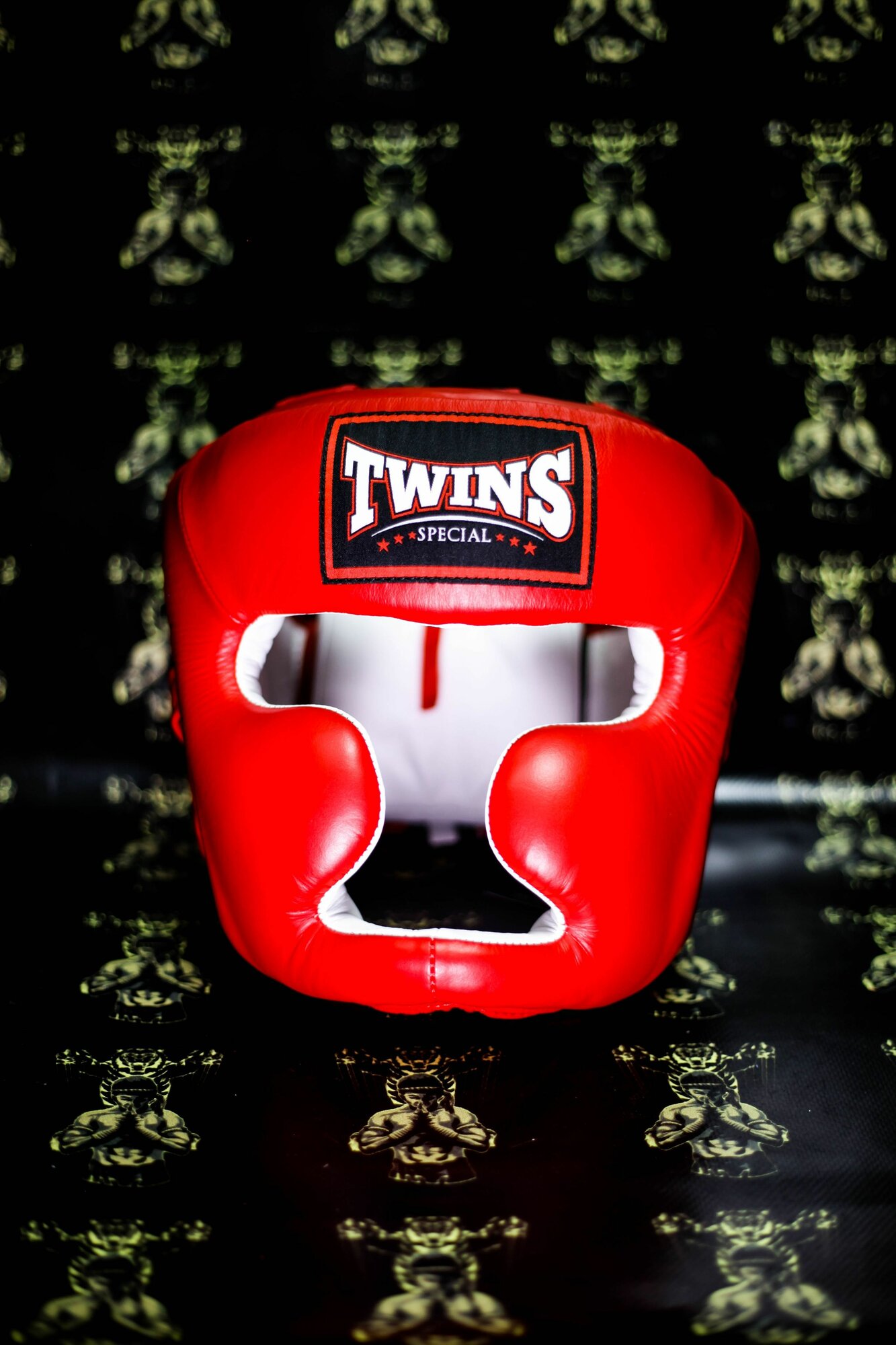 Шлем боксерский Twins HGL-3 Красный - размер XL
