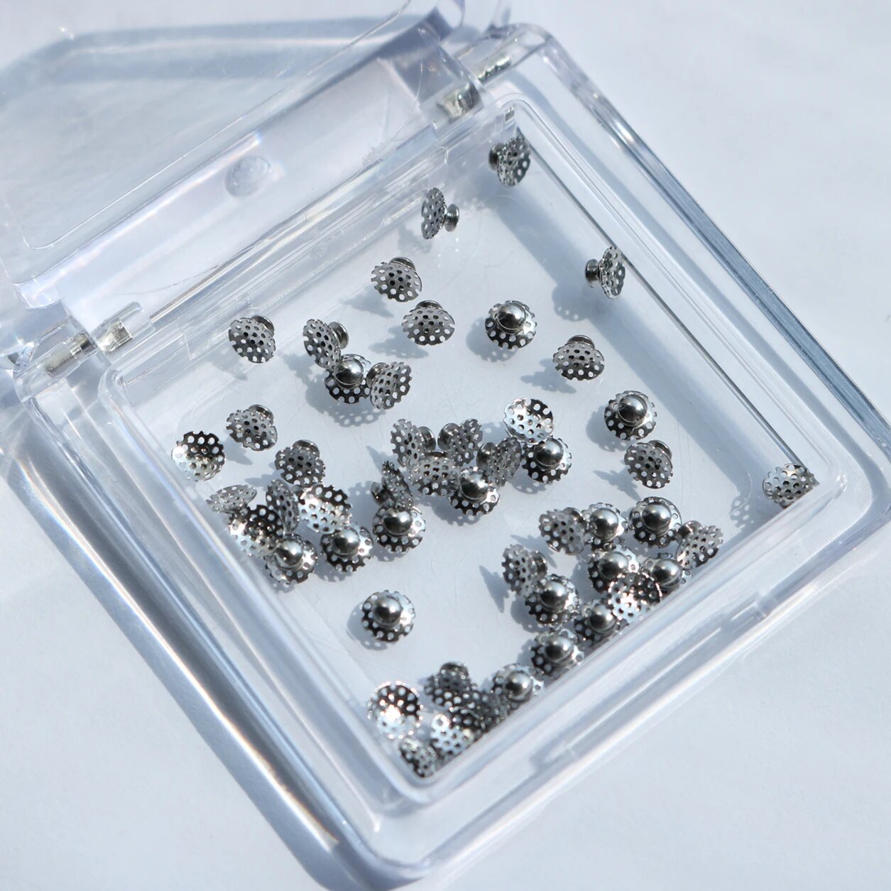 Лингвальные кнопки Dentst металлические керамические 50 шт. Hole