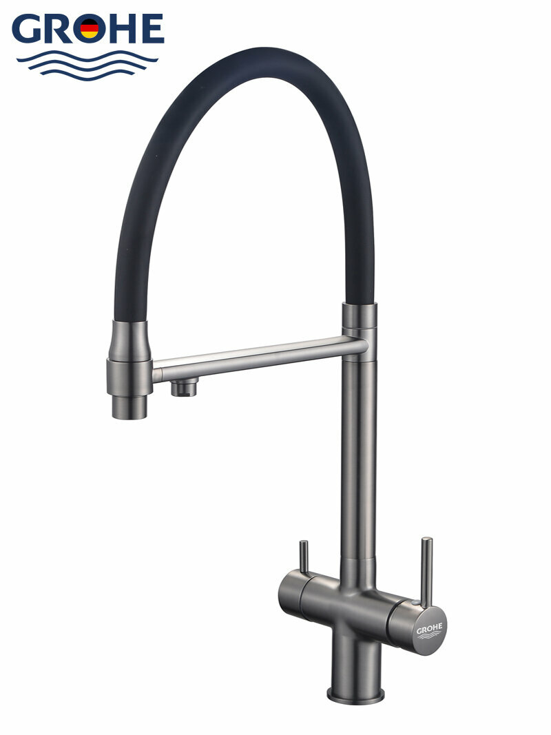 Кухонный смеситель Grohe с диспенсером для питьевой воды и гибким поворотным изливом из силикона.