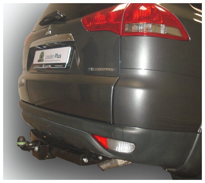 Фаркоп Mitsubishi Pajero Sport II-III (2008-) со съемным шаром "Лидер-Плюс" + копия сертификата (без эл/пак.) M115-FC