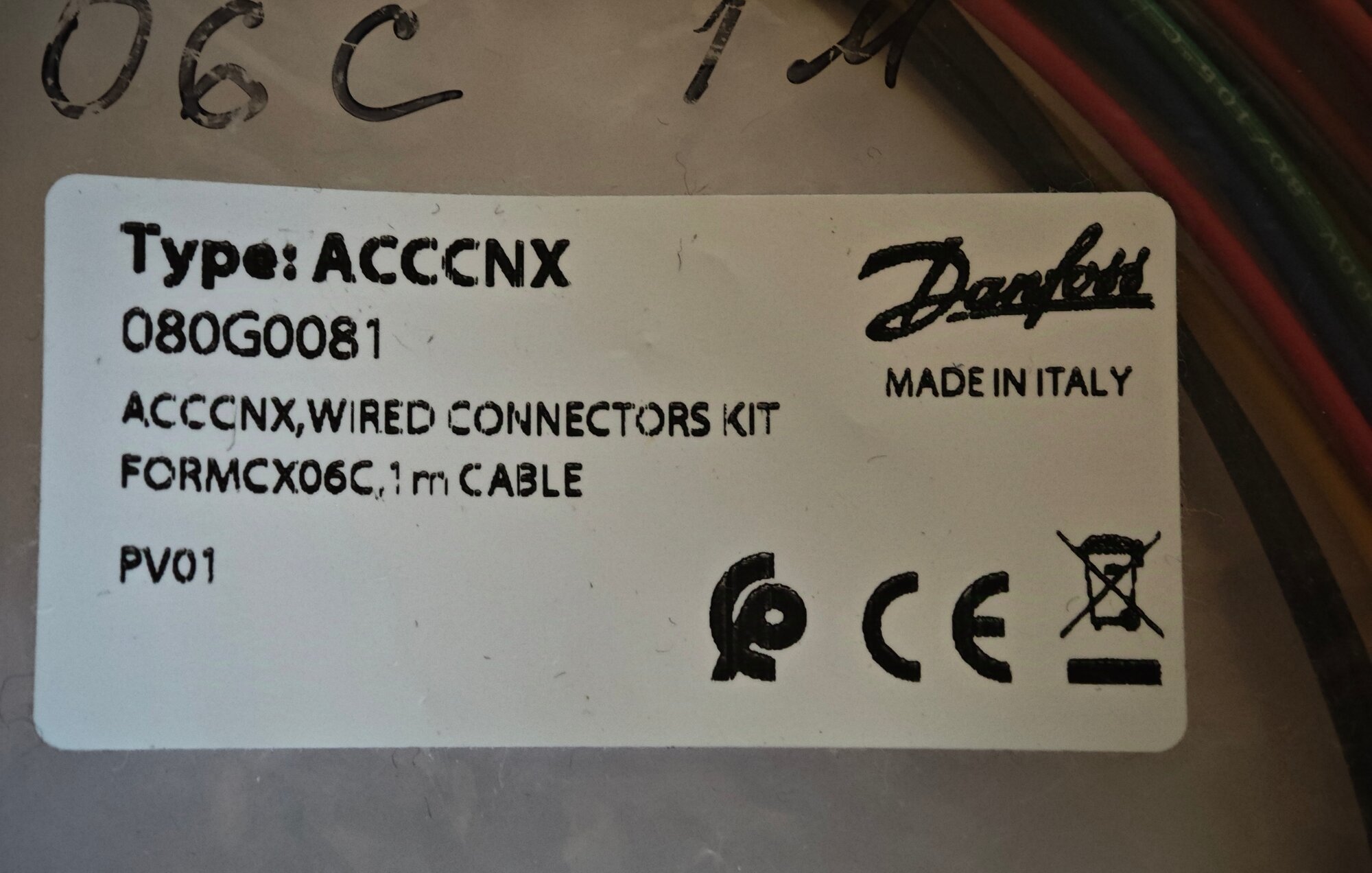 Danfoss 080G0081 - Принадлежность, ACCCNX, ACCCNX Клеммы проводные MCX06C 1 м