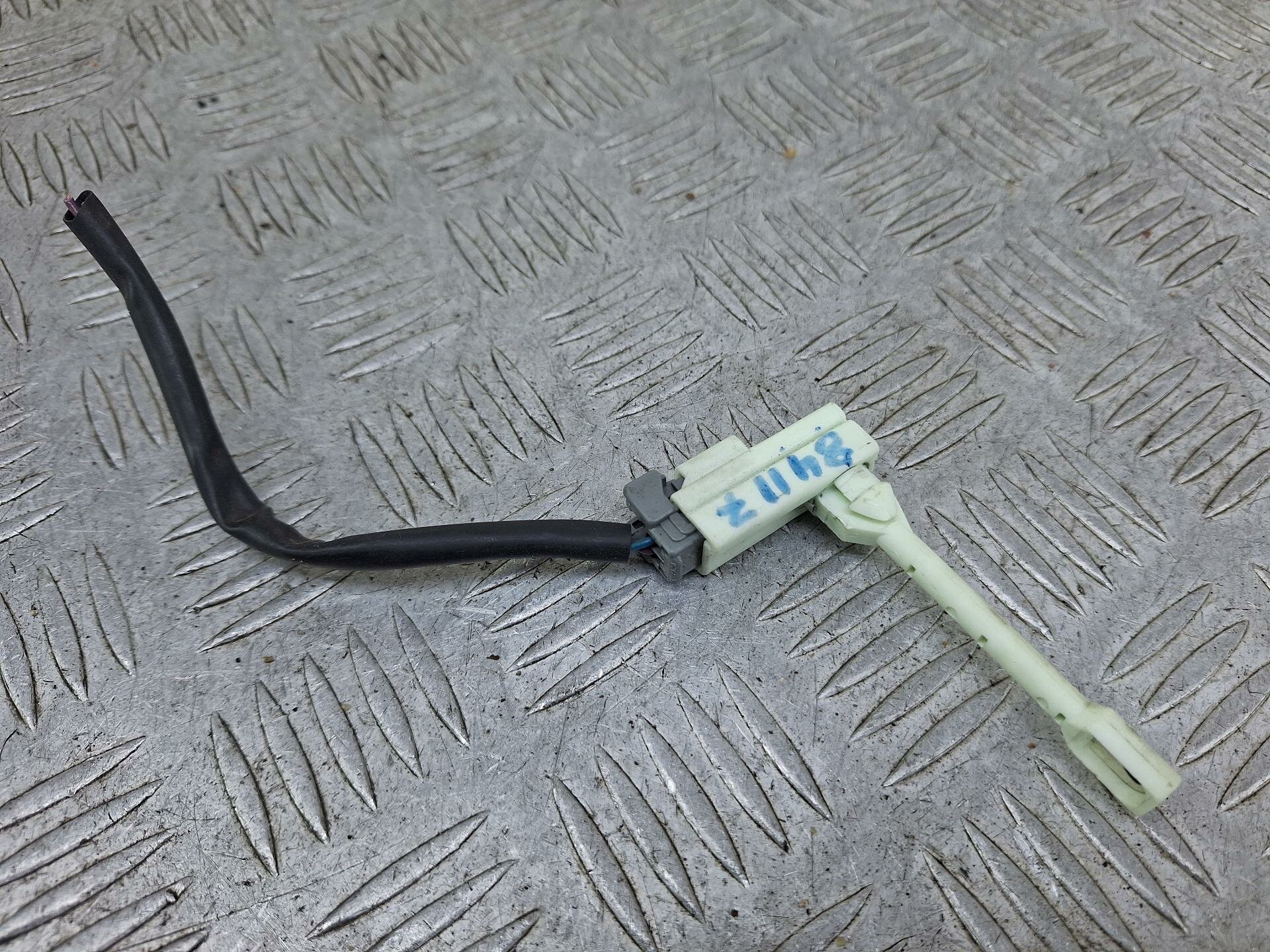 Датчик температуры в салоне Nissan Navara D40 (2005 - 2010)