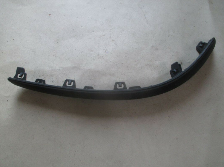 Молдинг бампера заднего левый 13122007, 375768702 Опель Астра H - Черный