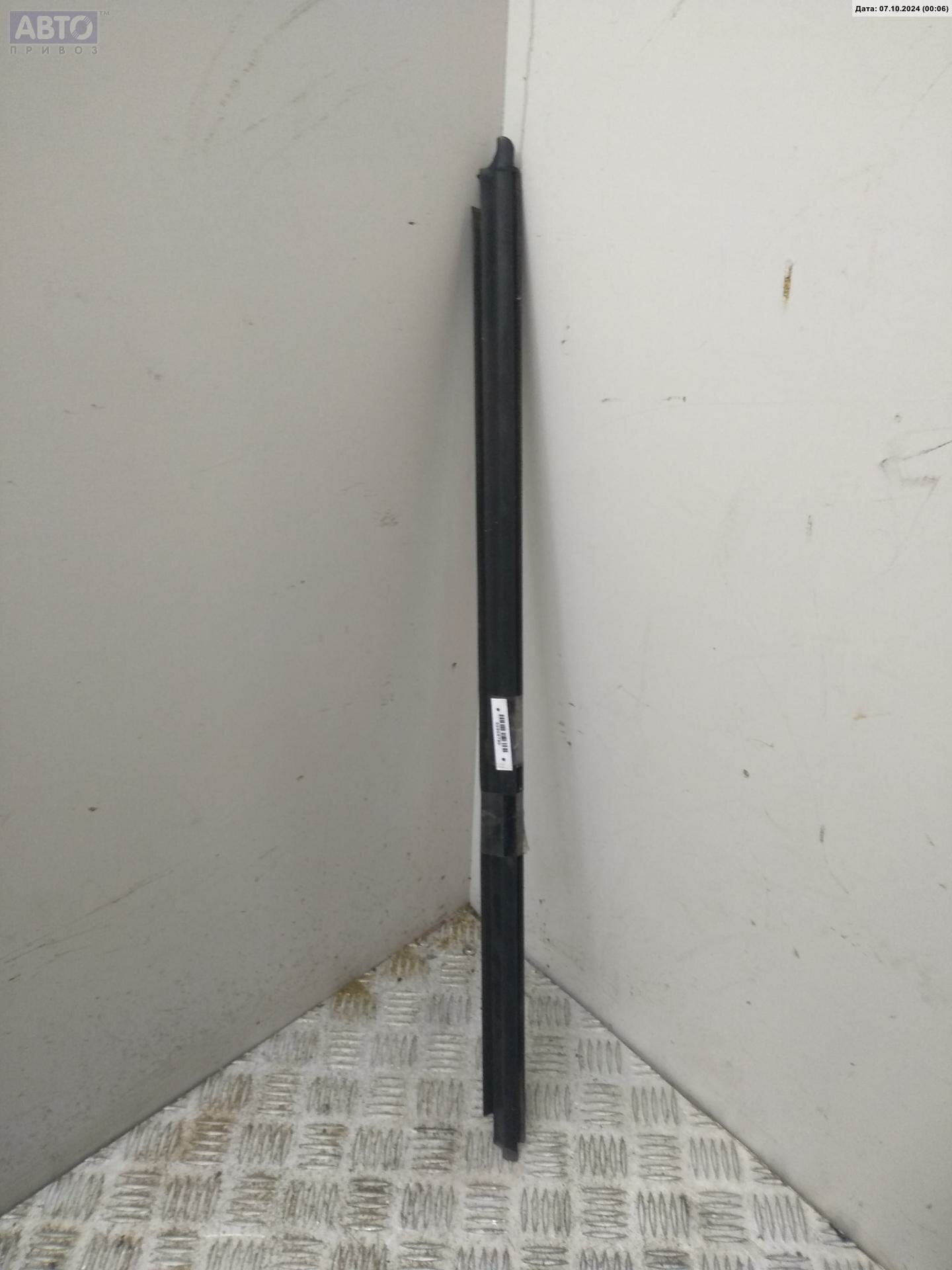 Молдинг лобового стекла Ford Focus 1 (1998-2005)