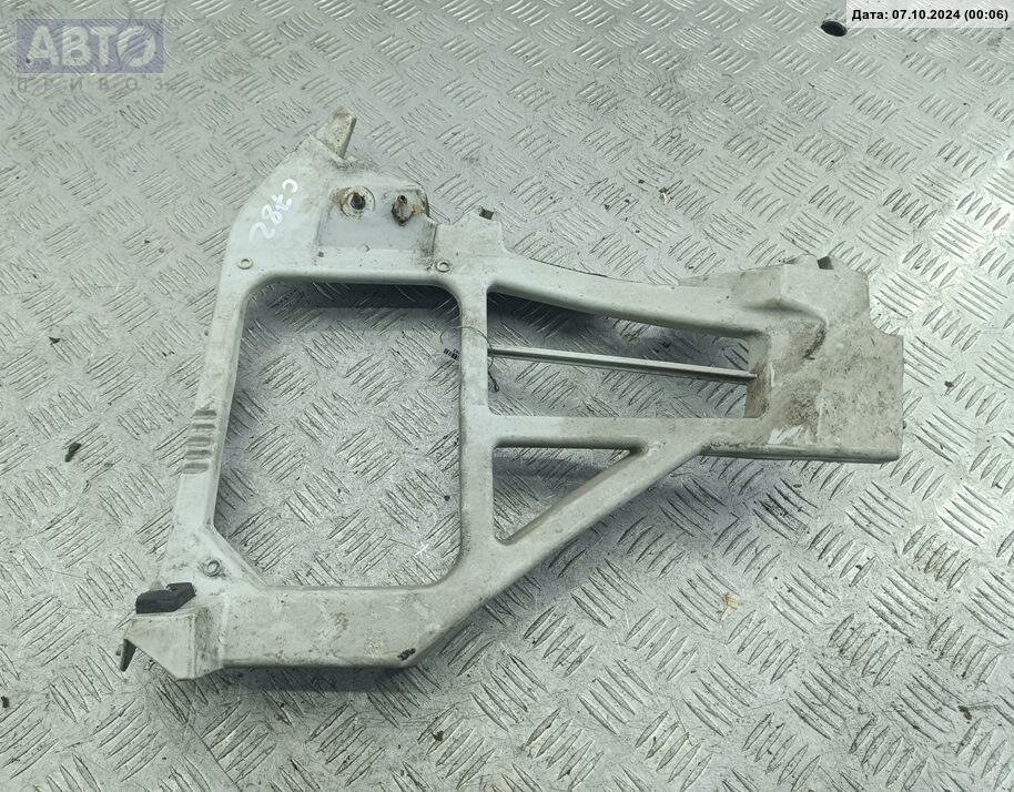 Кронштейн бампера заднего Ford Focus 2 (2004-2010)