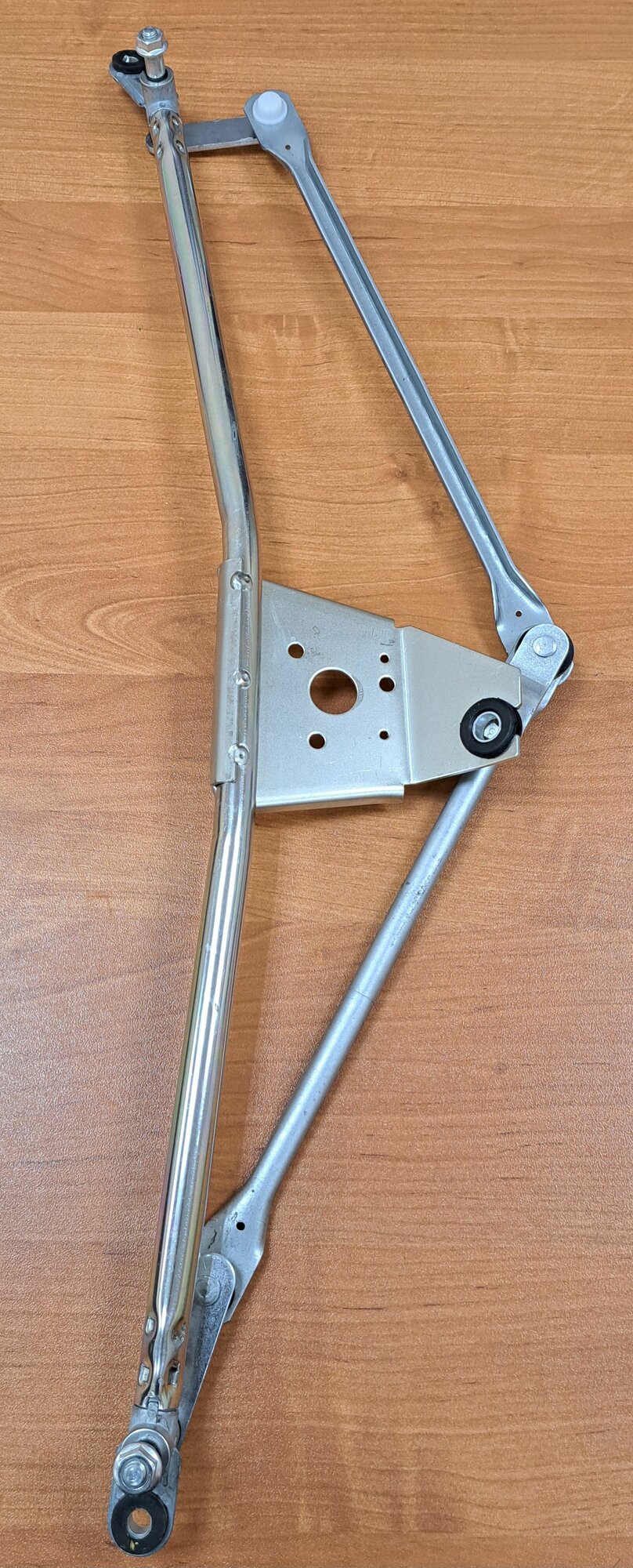 2123-5205010 Трапеция стеклоочистителя 2-х щёточная подходит для ВАЗ-2123, CHEVROLET Niva (под вал 10мм)