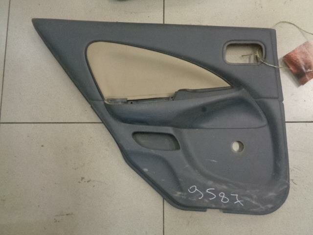Обшивка двери задней левой от Nissan Almera N16 2000-2006
