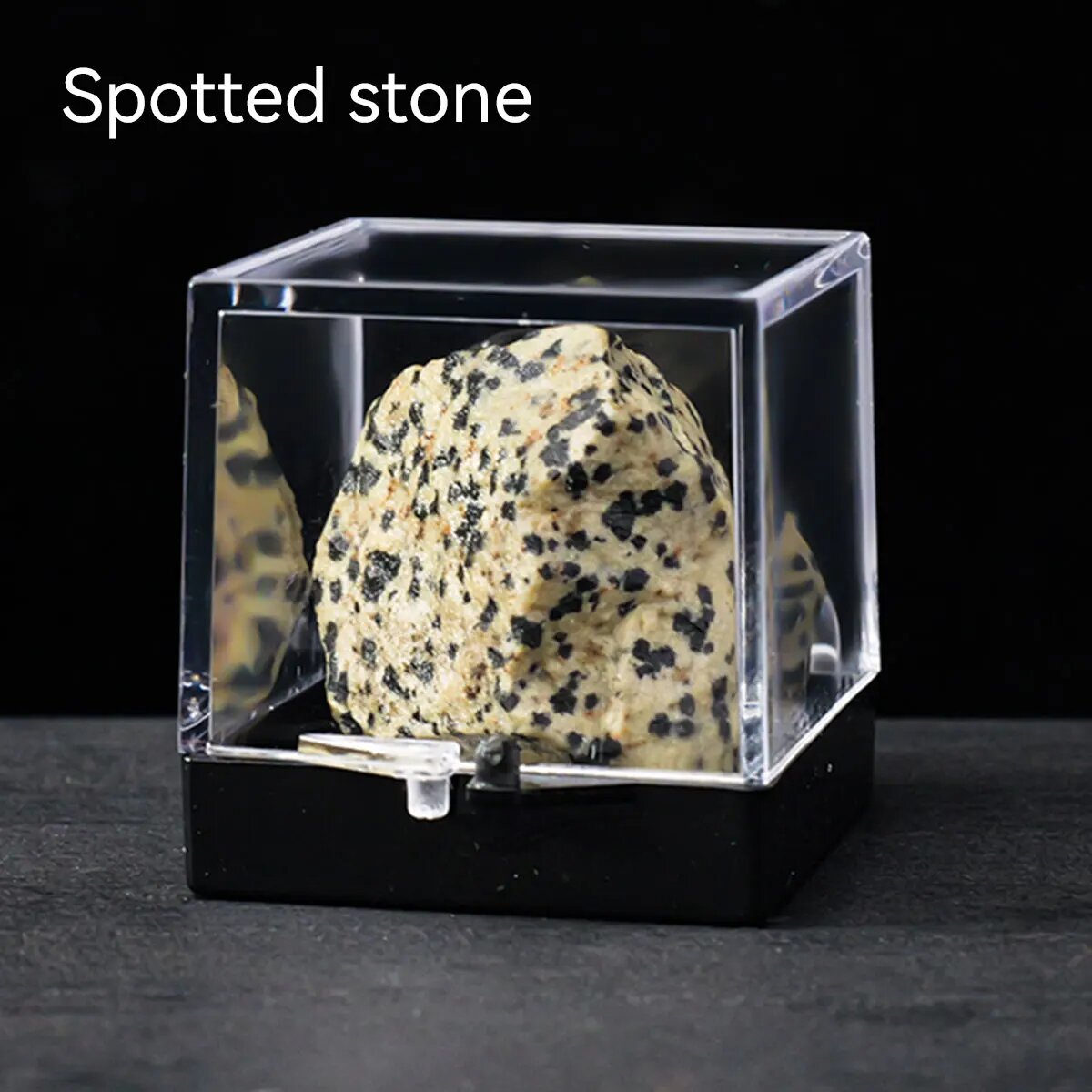 Камень Spotted stone для коллекции