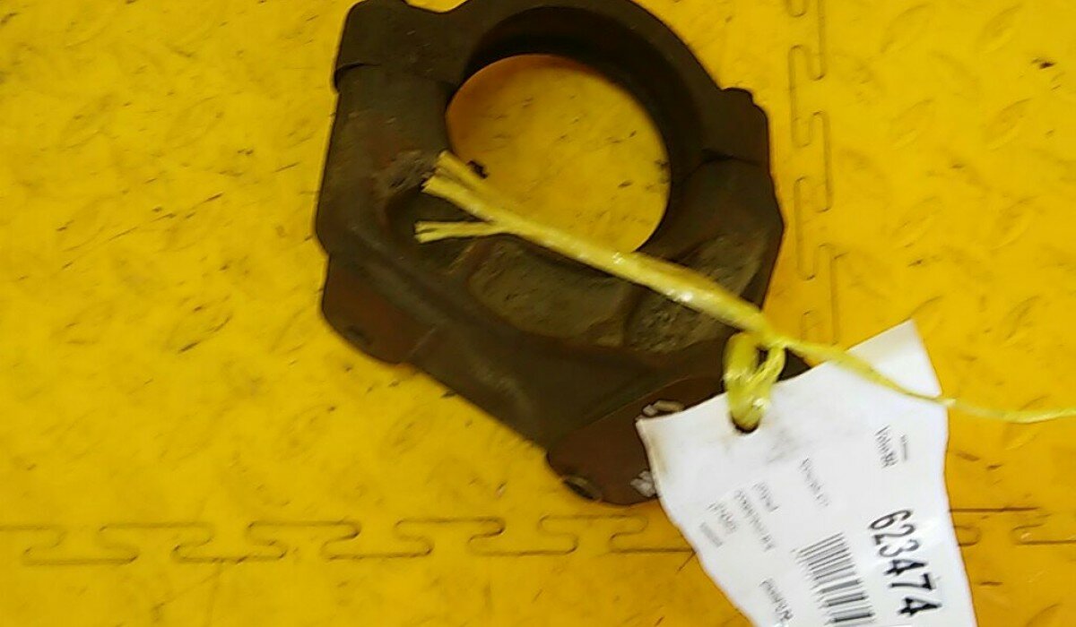 Кронштейн (сопут. товары) S60 Volvo 9143465