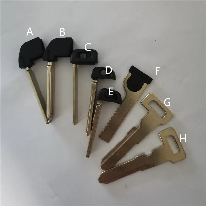 Удаленный автомобильный ключ, лезвие аварийного ключа для Toyota Highlander Prado Crown Land Cruiser Prius Metal Avalon Camry RAV4 Rush Smart key