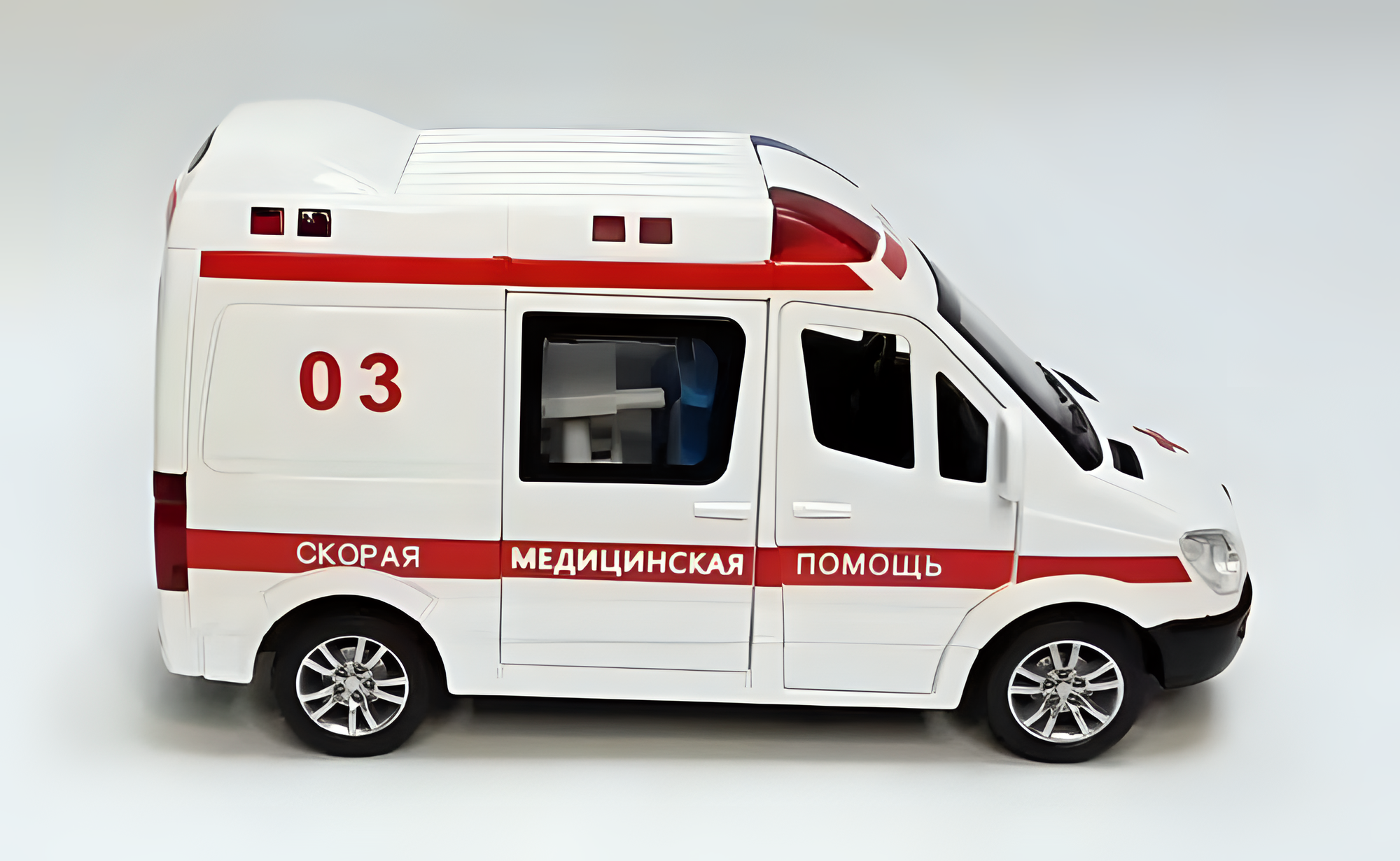 Инерционная модель Mercedes-Benz скорой помощи HC TOYS, 1:32, металл