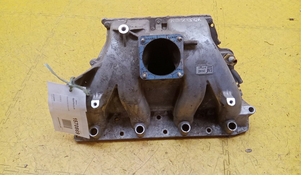Коллектор впускной Vectra B Opel 90573432