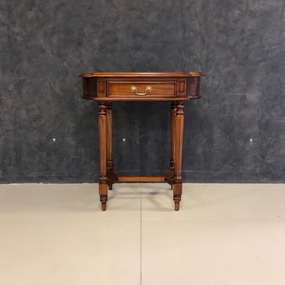 Стол приставной с ящиком DOMKORLEONE из красного дерева (mahogany wood), цвет орех NAA (светло-коричневый)