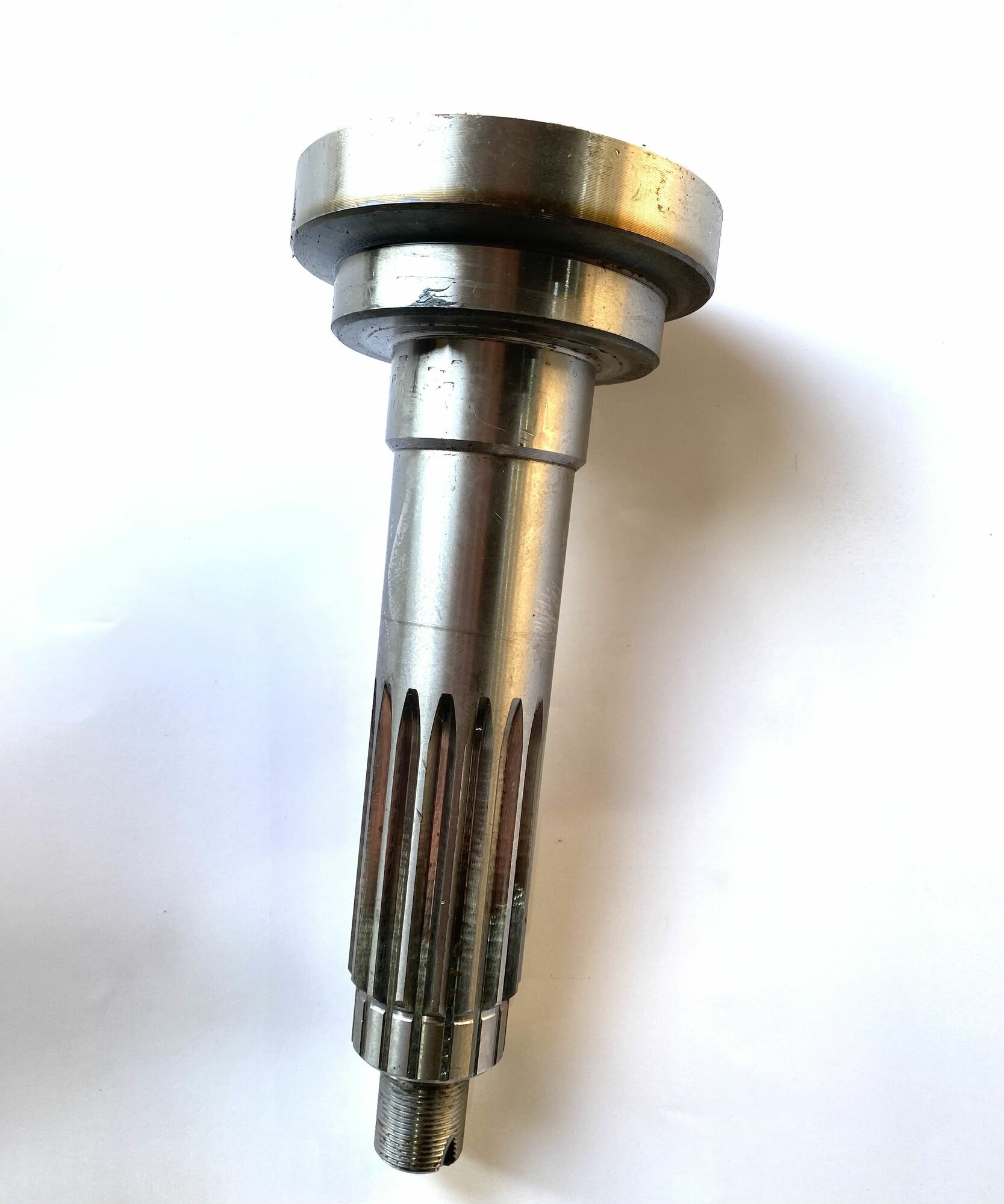 80-4202017-Б Вал МТЗ-80, 82 ВОМ оригинальная запчасть МТЗ