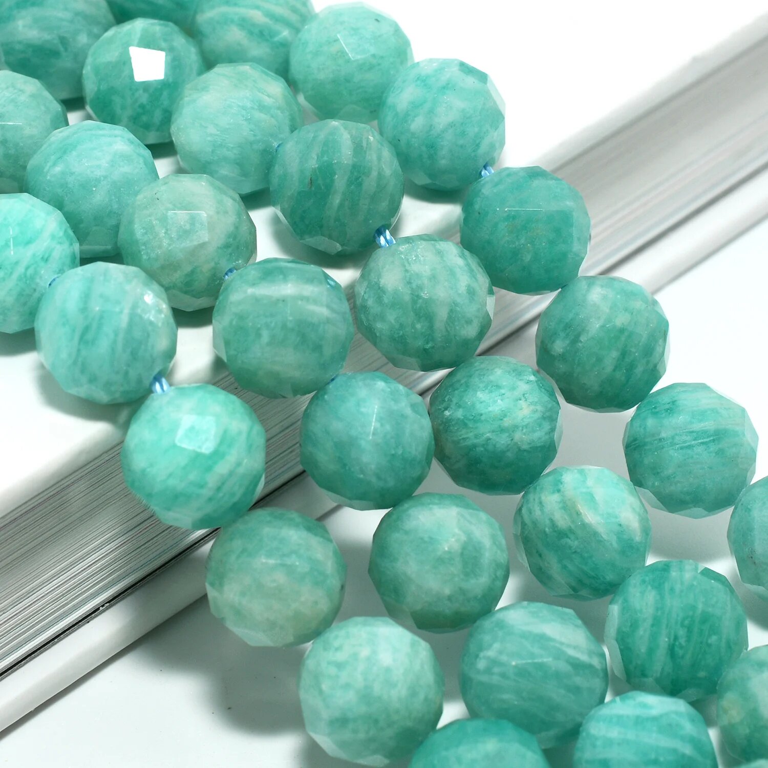 Бусины из натурального амазонита, граненые, 9,5–10 мм, резка 64 граней