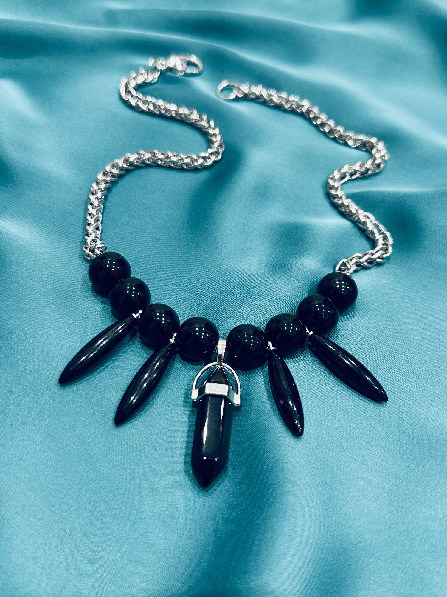 Колье, агат синтетический