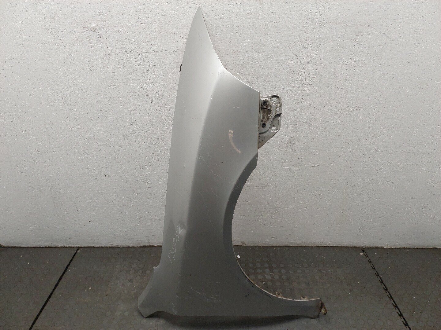 Крыло правое переднее Skoda Octavia (A5) Б/У