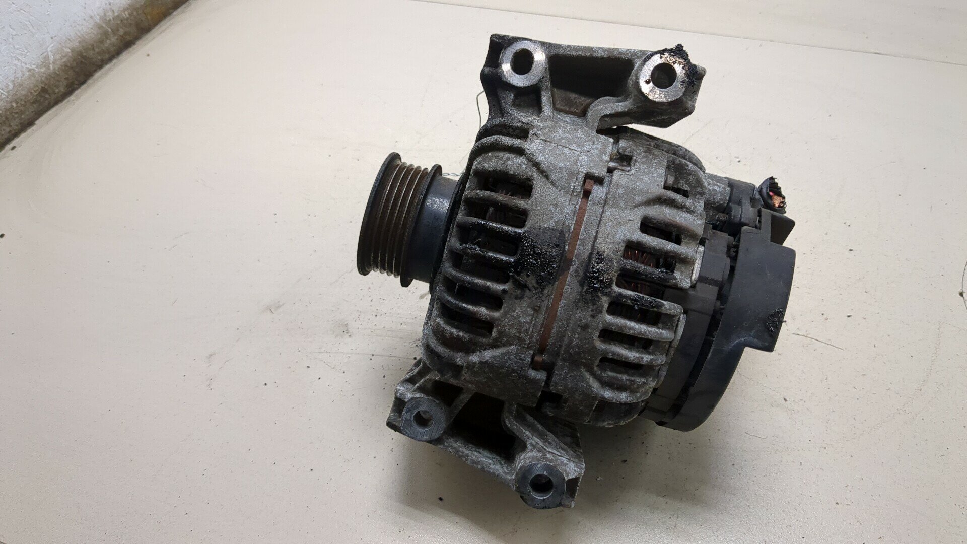 Генератор Opel Vectra C Б/У