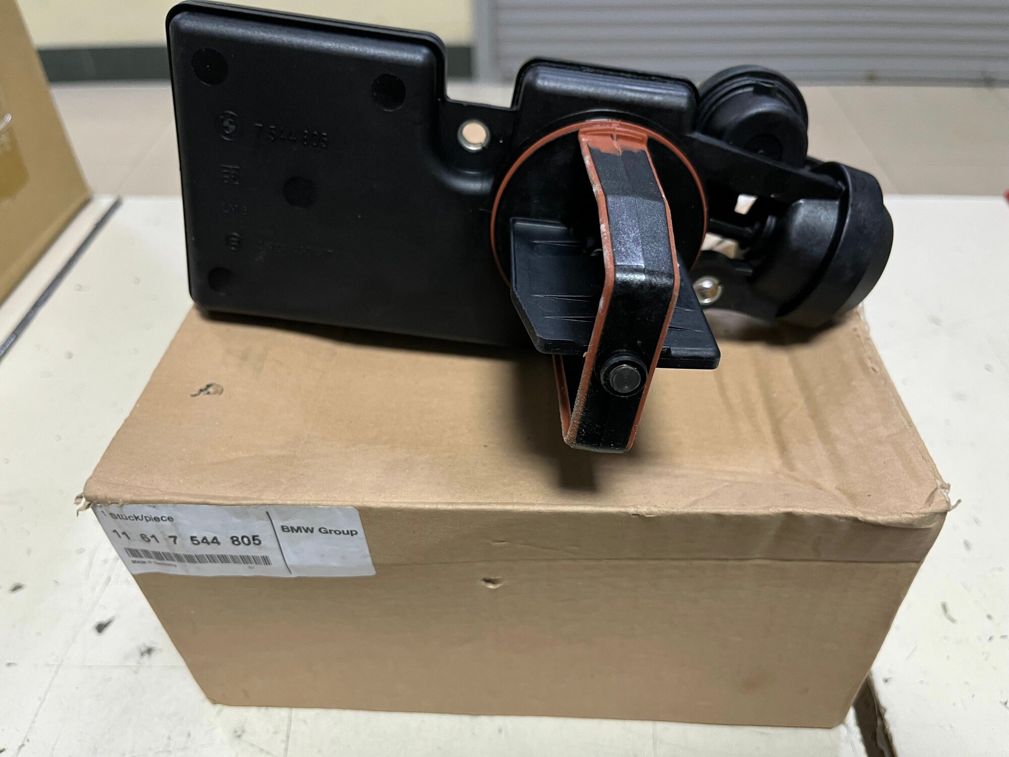 Клапан управления впускного коллектора BMW