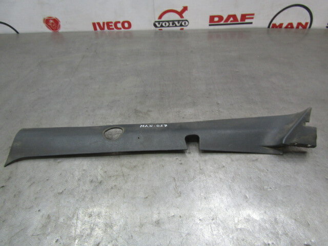 Накладка левой стойки лобового стекла MAN TGA, TGS, TGL, TGM