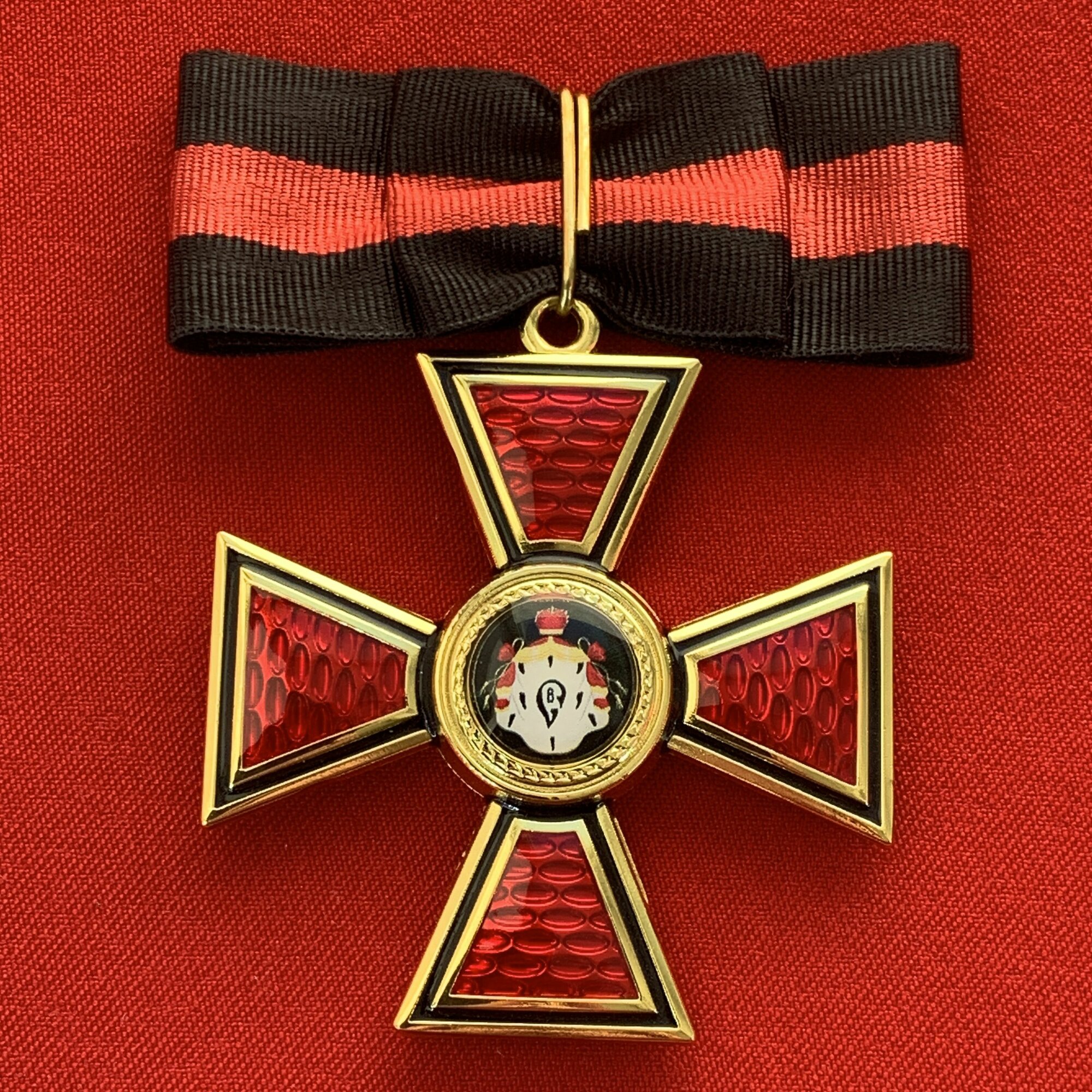 Орден Святого Владимира 3-й степени, с бантом из муаровой ленты. Полноразмерный муляж LUX. Размер 72х48 мм.