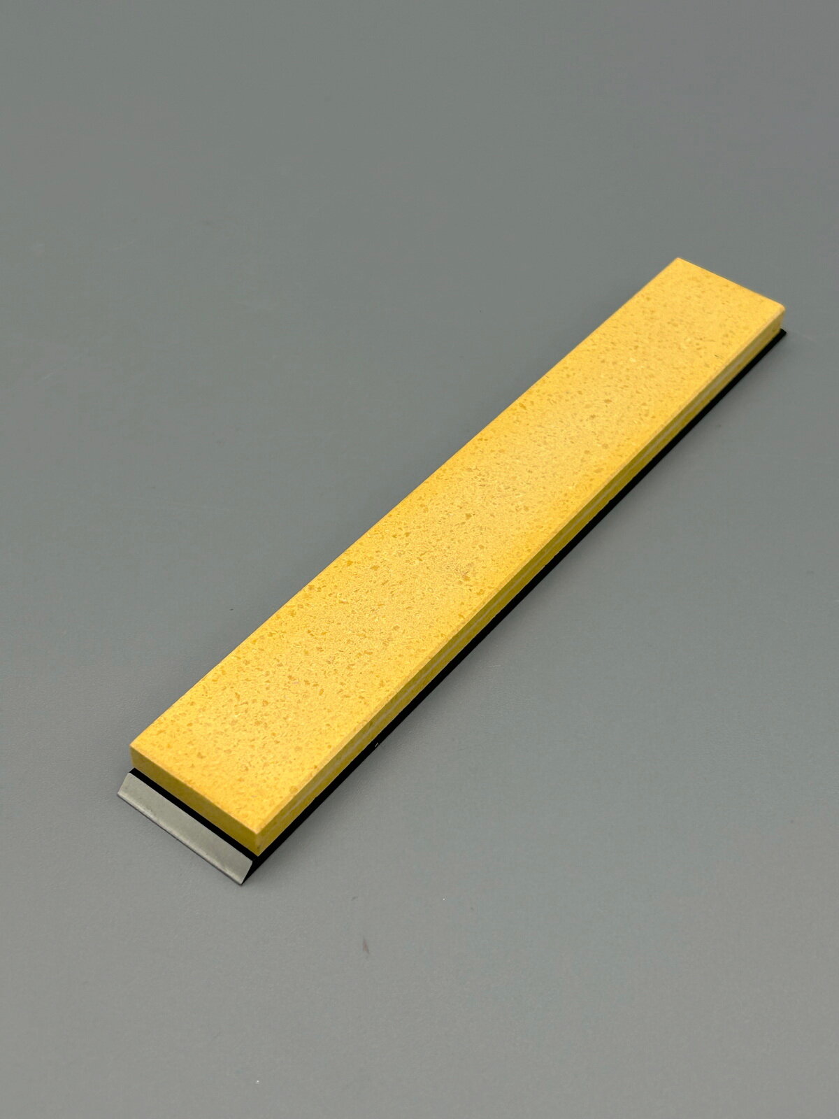 Камень Shapton Pro, 1000 Grit (25мм) для заточки ножей и ножниц. Точильный камень