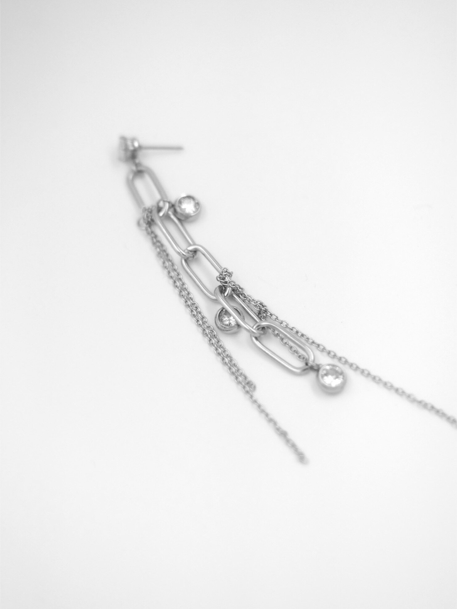 Моносерьга