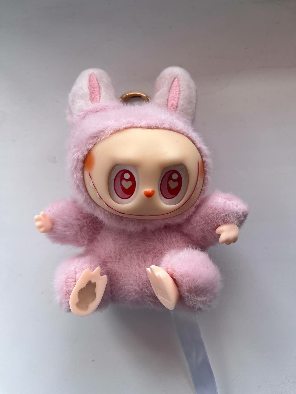 Labubu Лабубу бежевый игрушка брелок Have a Seat