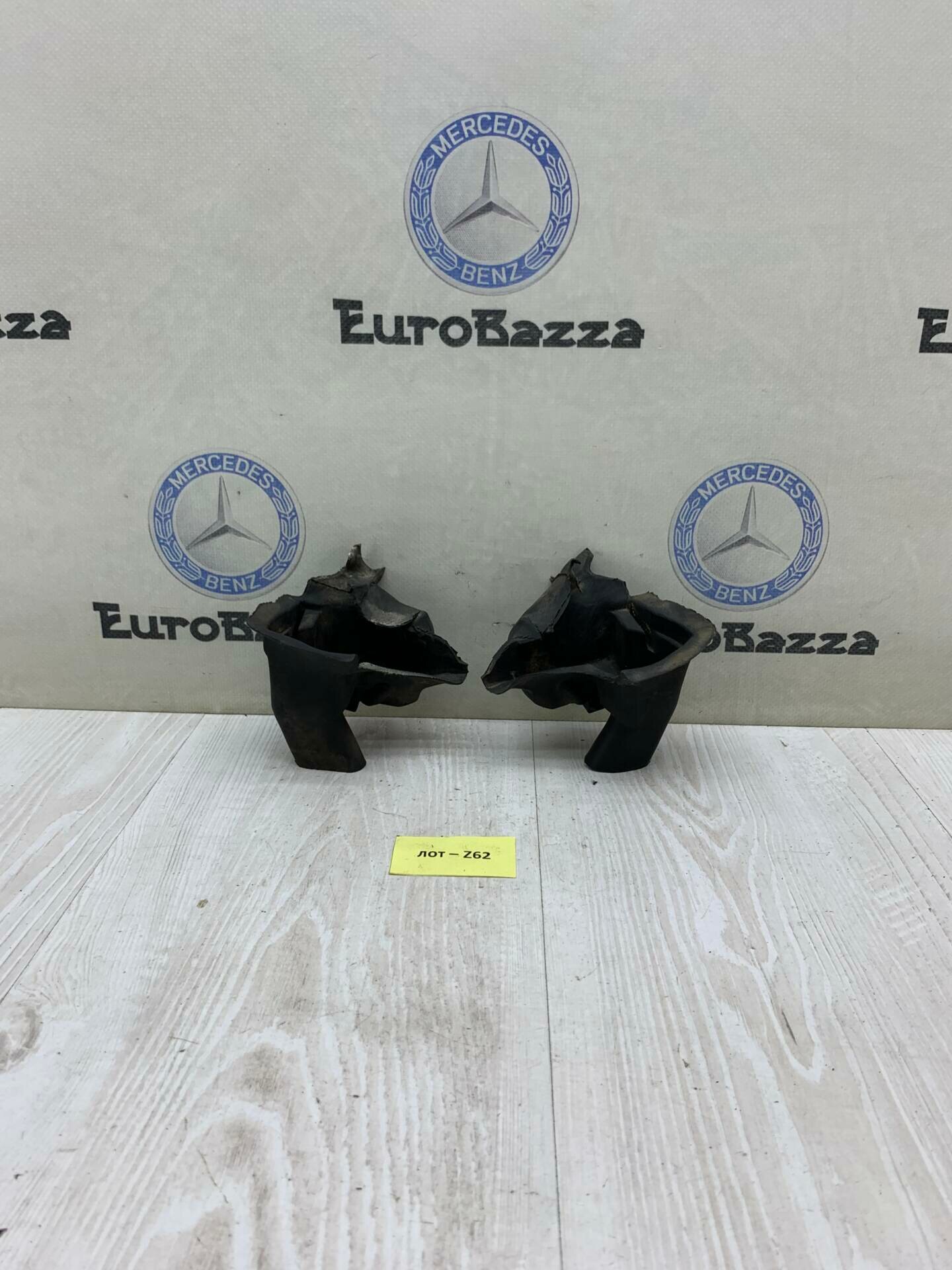 Водосток жабо Mercedes W201 A2016280169