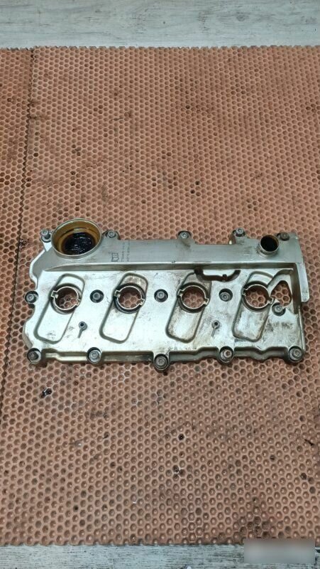 Крышка головки блока цилиндров левая Audi Q7 4L Б/У с пробегом