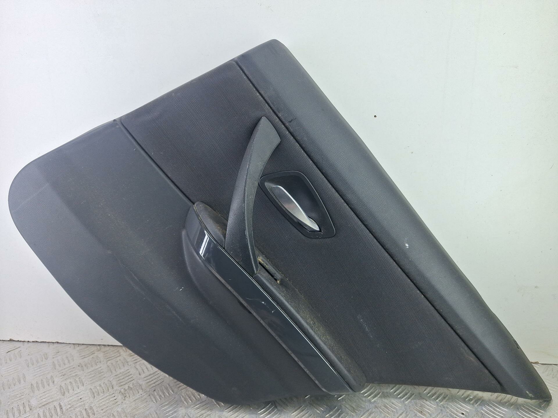 Обшивка двери задней правой BMW 3 E90/E91 2005 7143702