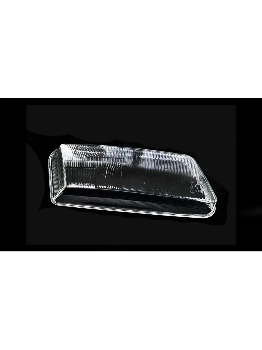 Стекло Фары правое Audi A4/B5 1994-1999