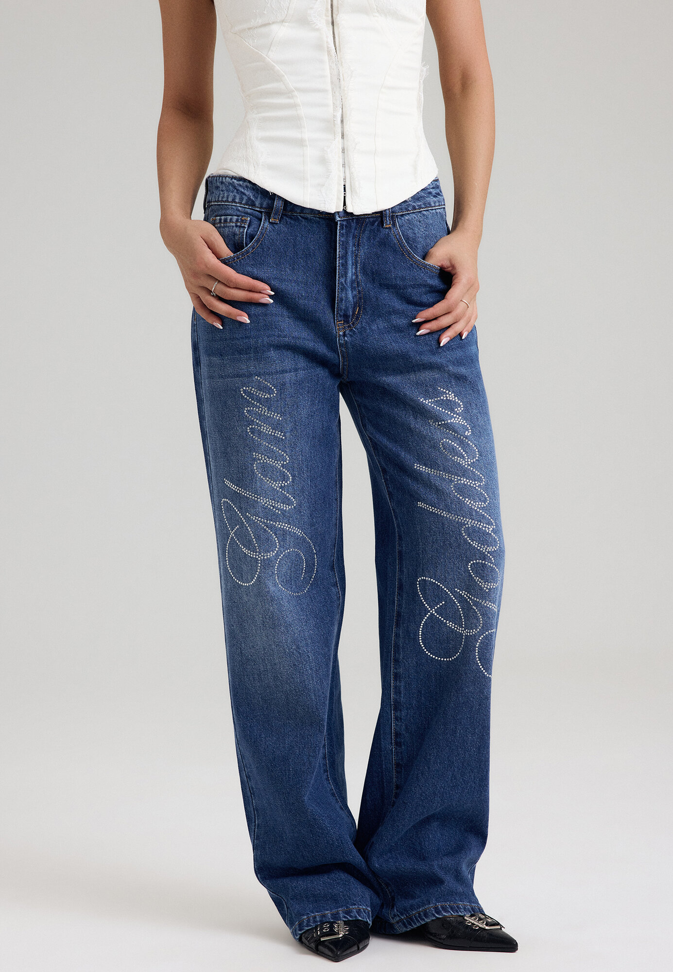 Джинсы трубы 