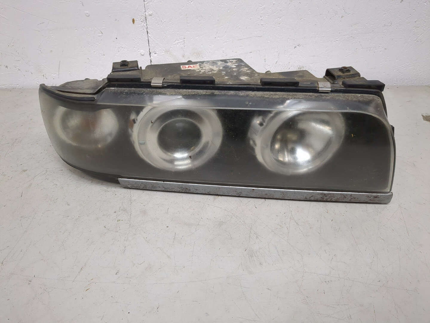 Фара (передняя) правая BMW 7 E38 Б/У