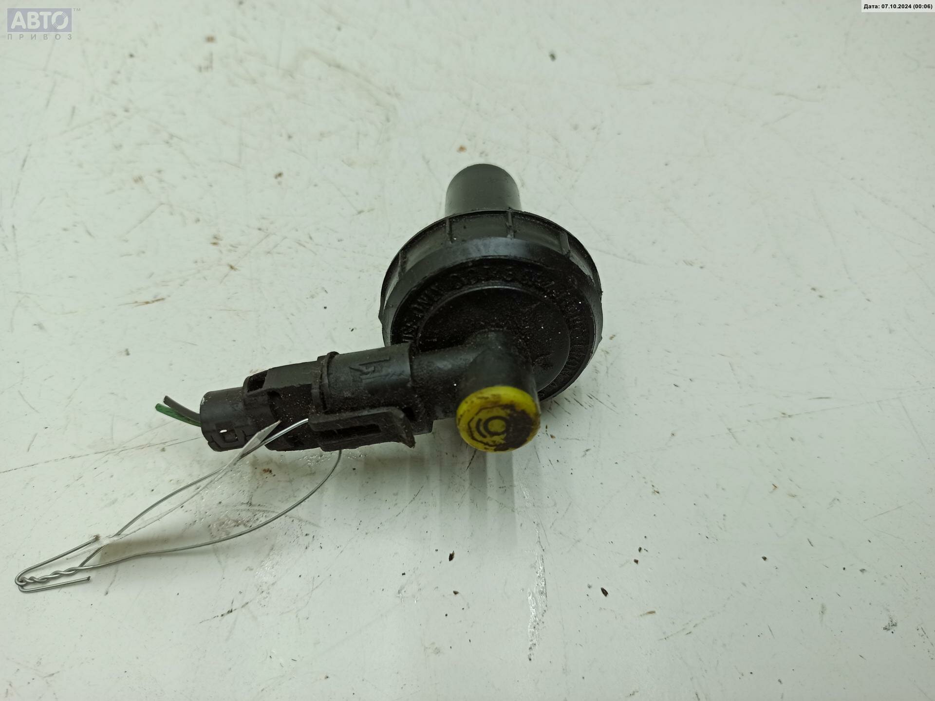 Крышка бачка тормозной жидкости Renault Scenic 1 (1996-2003)