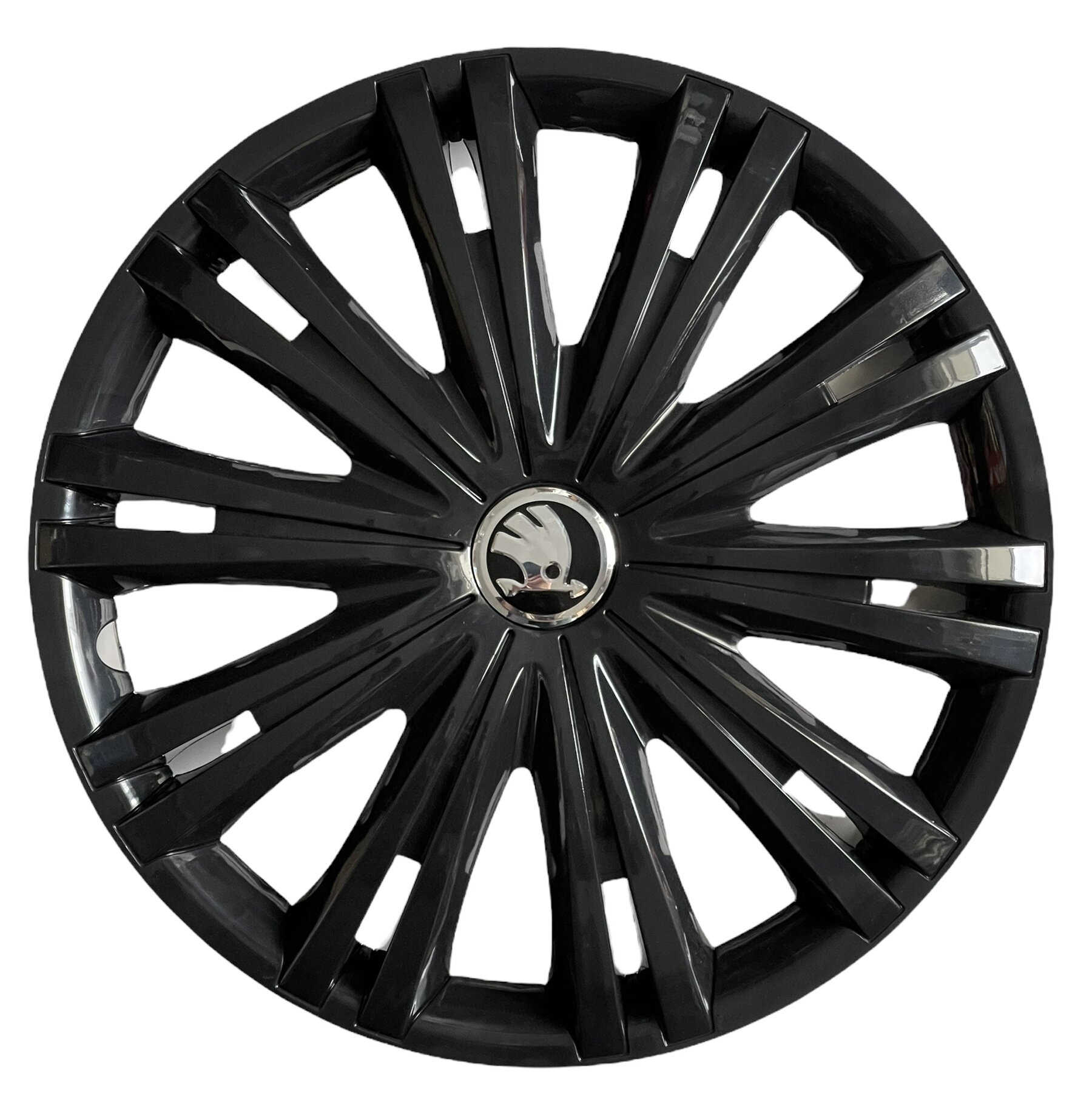 Автомобильные колпаки на диски шкод гига черная R15", в комплекте 4 колпака